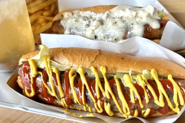 鶴舞にオープン『DOT HOG(ドットホッグ)』が作る自家製ソーセージのホットドッグが絶品。 ｜ 名古屋情報通